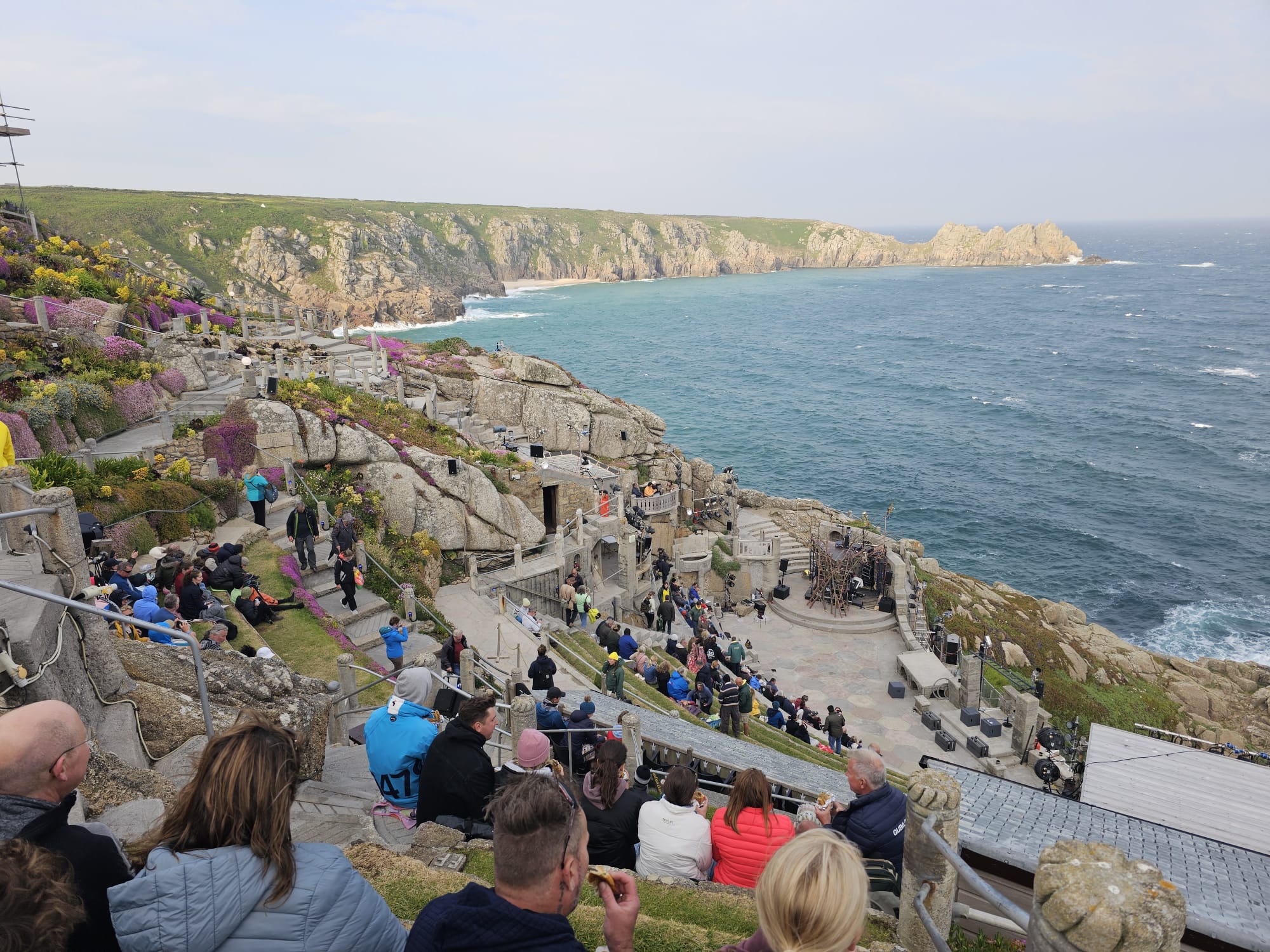Calvino Nights – How to do an evening at the Minack Theatre in Cornwall ...